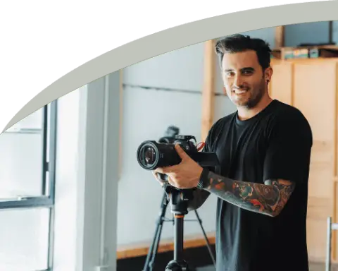 Best Photography Poses for Female Portrait - Cute Female Poses