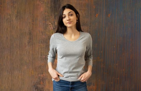 Best Photography Poses for Female Portrait - Cute Female Poses